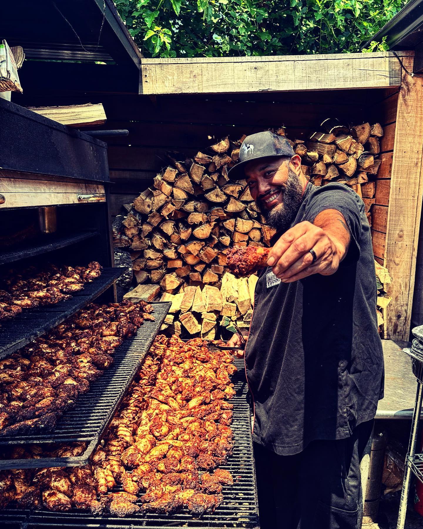 Four Pegs Smokehouse & Bar - Louisville Wing Week