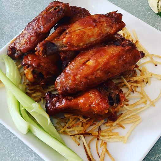 80/20 @ Kaelin's - Louisville Wing Week